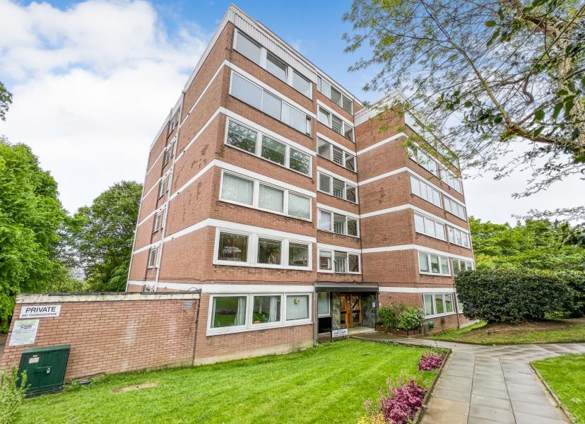 MOUNT VIEW ROAD, LONDON, N4 2 bed flat - £450,000