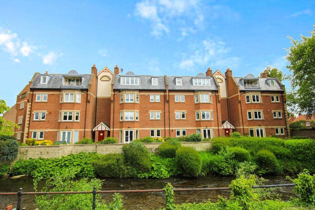Bishops Court, Williamson Drive, Ripon 2 bed apartment - £295,000