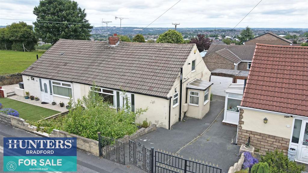 Highfield Street, Pudsey, LS28 2 bed semi-detached bungalow - £130,000
