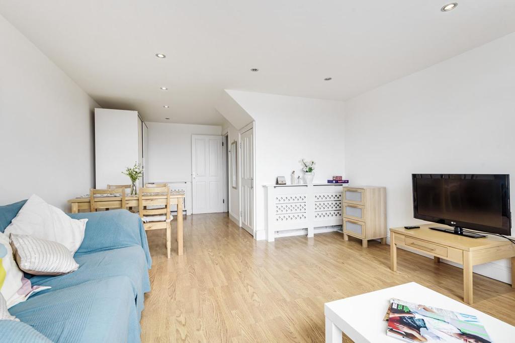 Lisgar Terrace, West Kensington 2 bed flat - £460,000