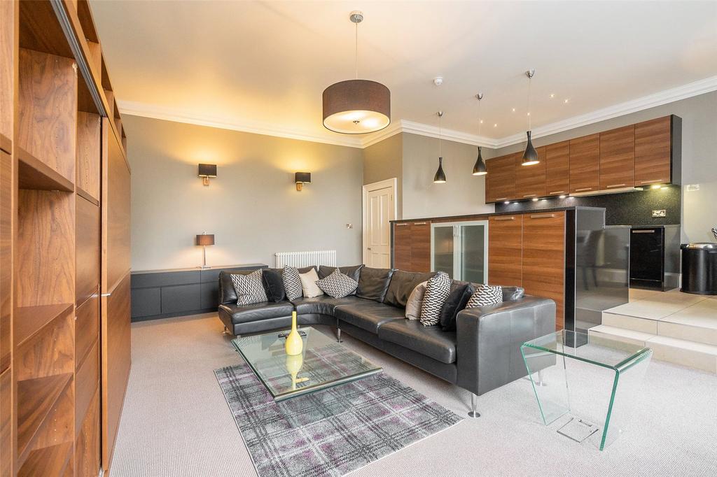 Rothesay Place, Edinburgh 2 bed apartment - £2,150 pcm (£496 pw)