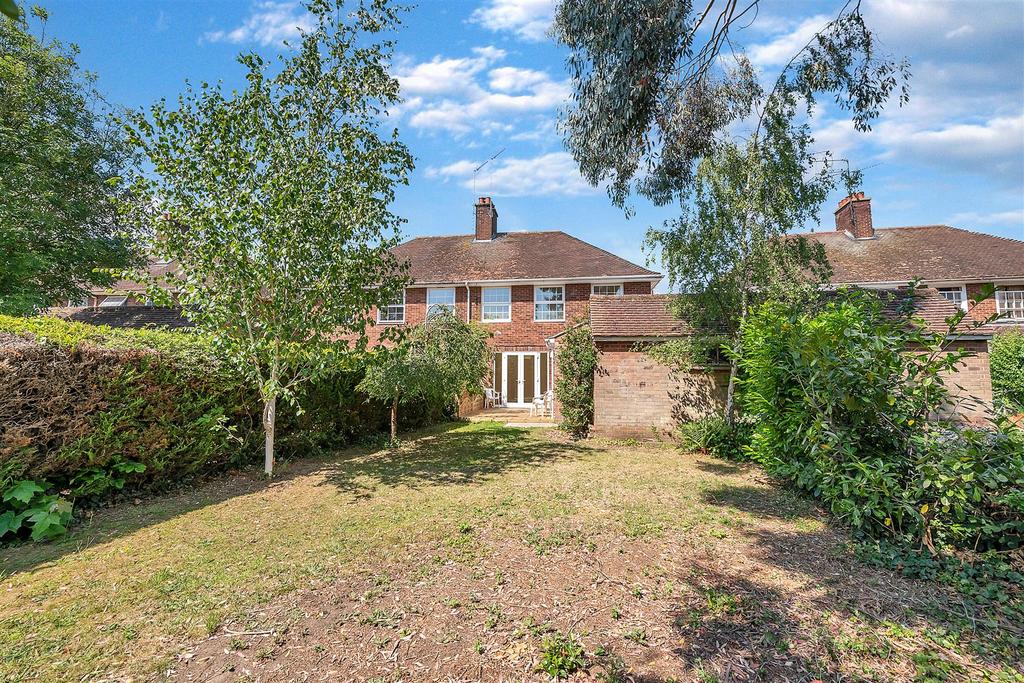 Nowton Road, Bury St. Edmunds 3 bed semi-detached house - £365,000