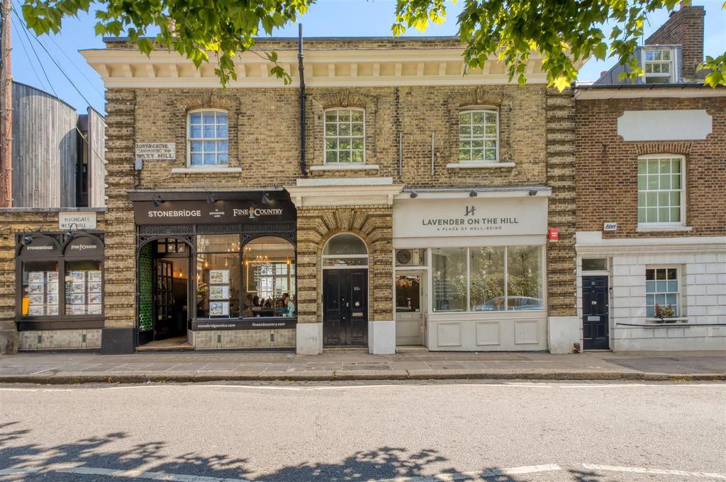 Highgate West Hill, N6 6DA 2 bed flat - £2,500 pcm (£577 pw)