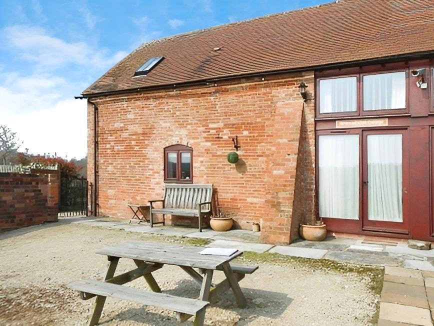 Ab Lench, Evesham, WR11 2 bed cottage - £1,150 pcm (£265 pw)