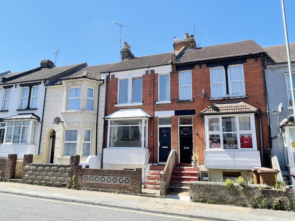 439 Canterbury Street Gillingham Kent 4 Bed Terraced House £250 000