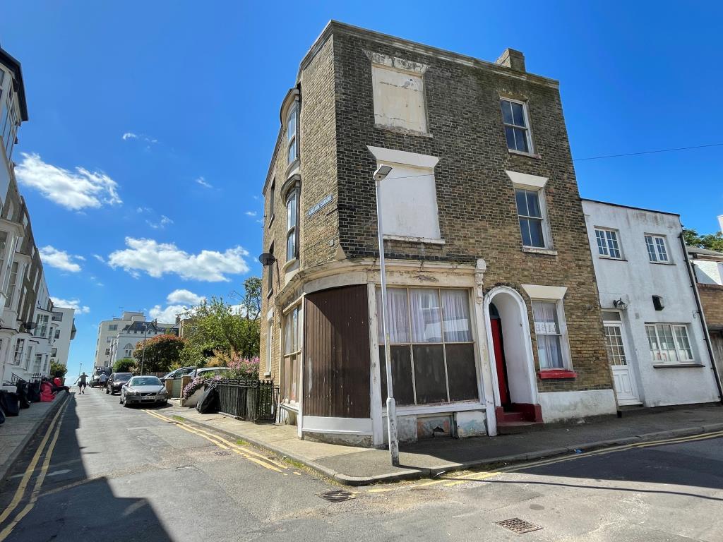 18 Albert Street, Ramsgate, Kent 3 bed end of terrace house - £220,000