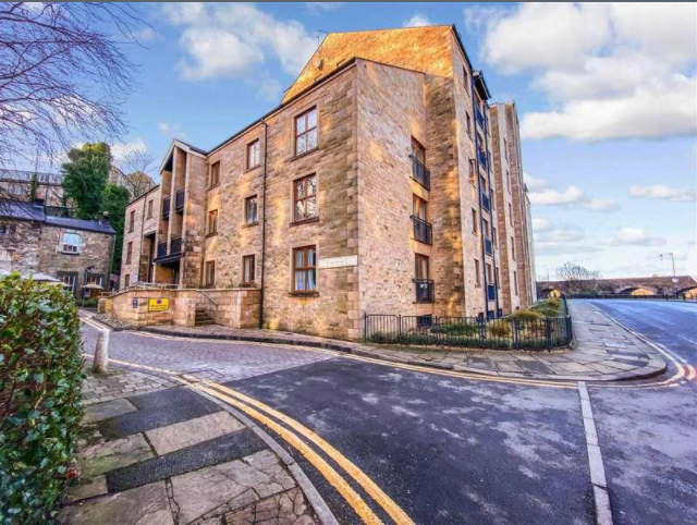 Lune Square, Lancaster LA1 1AH 2 bed apartment - £140,000