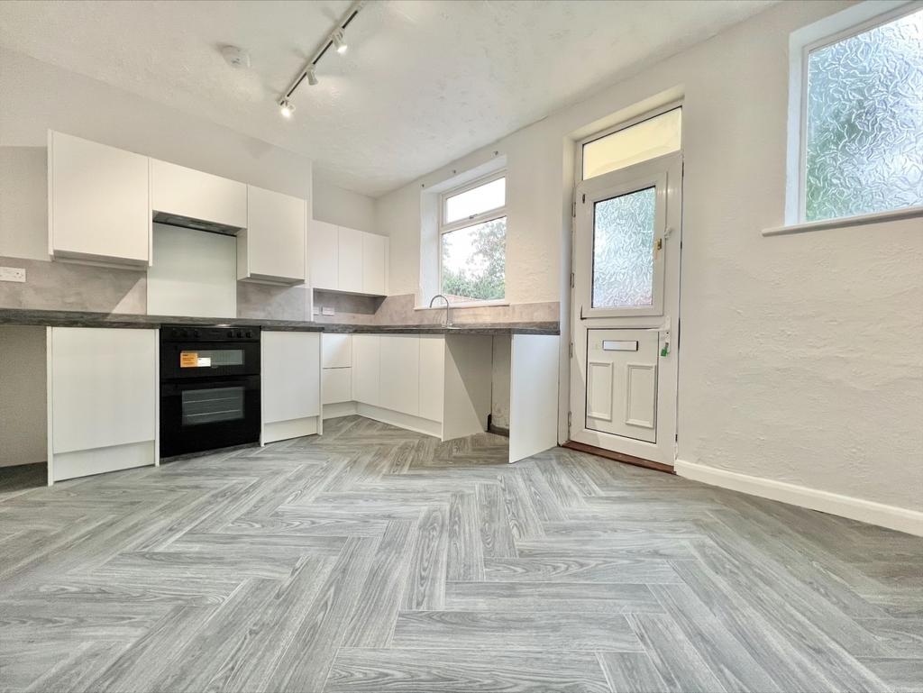 Prospect Terrace, Micklefield, LS25 2 bed terraced house - £165,000