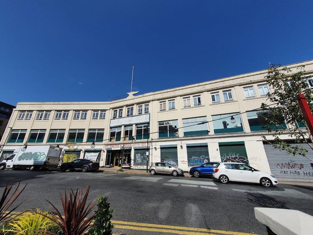 8-34 Matthias Road, London, N16 8QD Warehouse - £30,833 pcm (£7,115 pw)