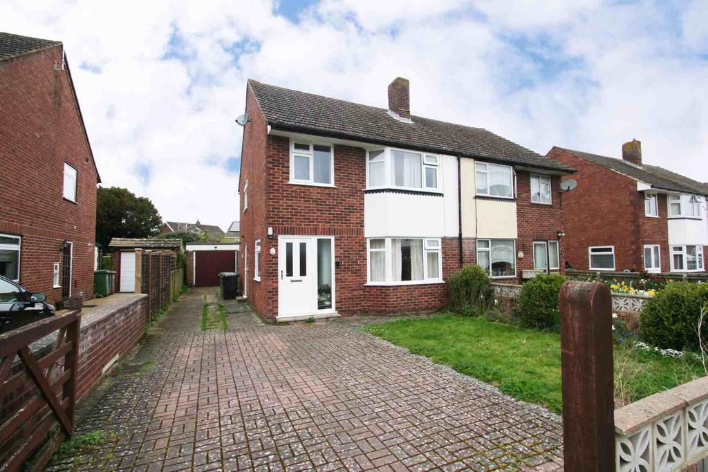 Brookmead Drive 3 bed semi-detached house to rent - £1,800 pcm (£415 pw)