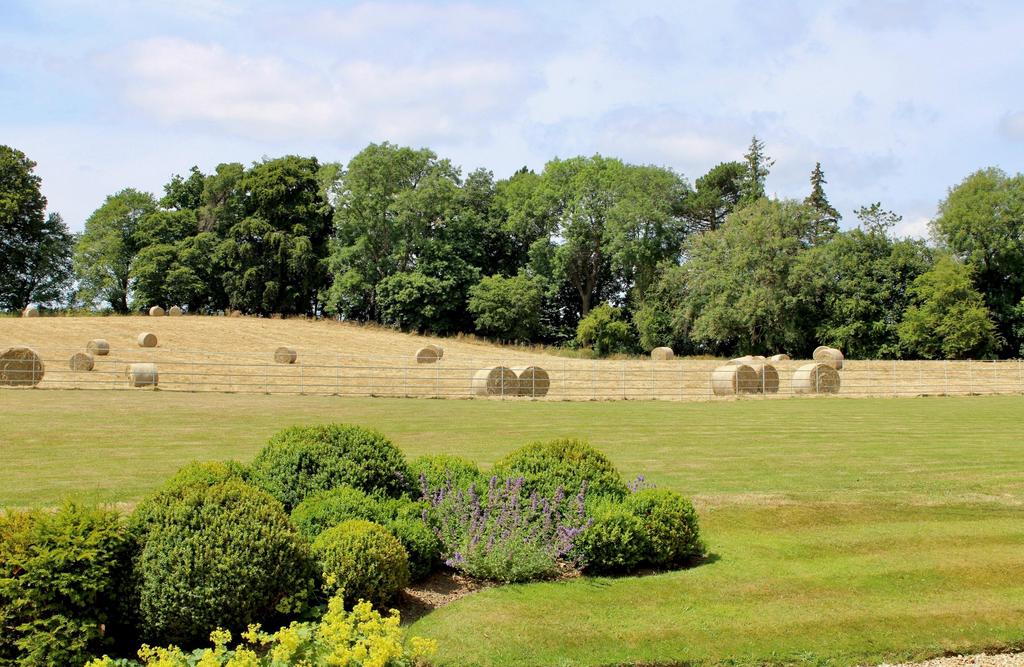 Penylan, Oswestry, Shropshire, SY10 8 bed detached house - £2,950,000