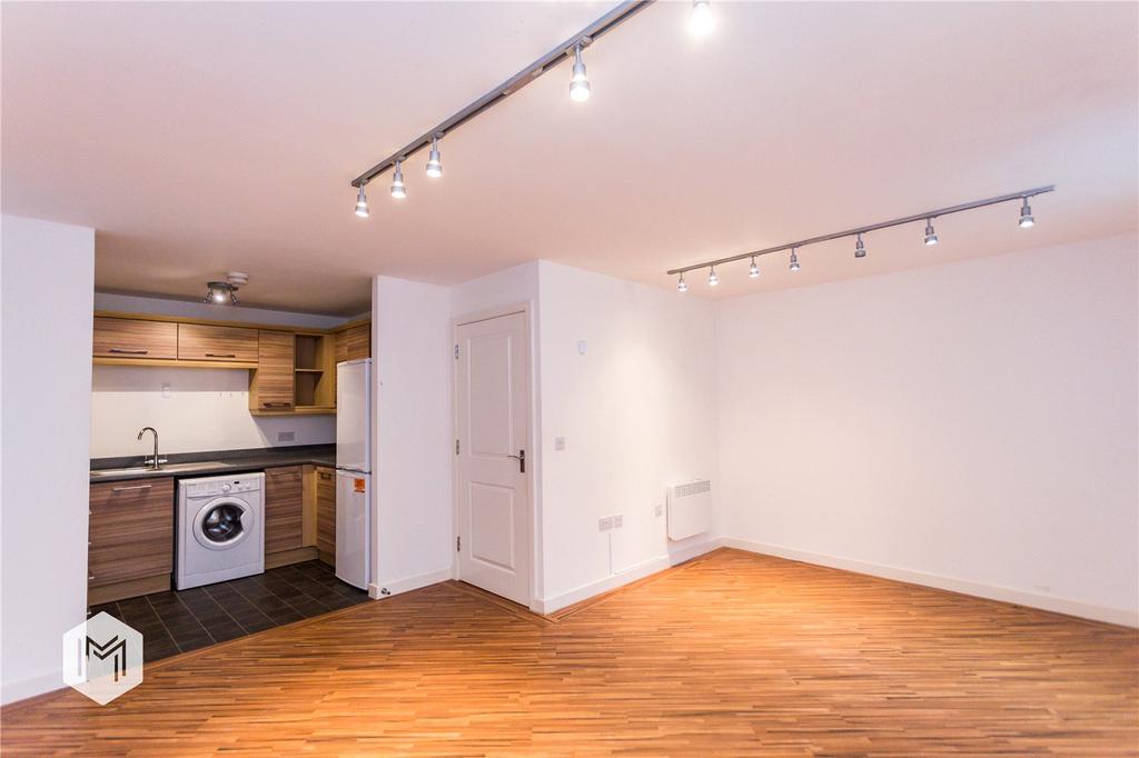 Clarendon Gardens, Bromley Cross, Bolton, Greater Manchester, BL7 1 bed ...