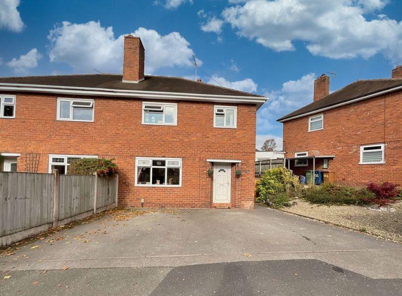 Oulton Road, Stone 3 bed house for sale - £250,000