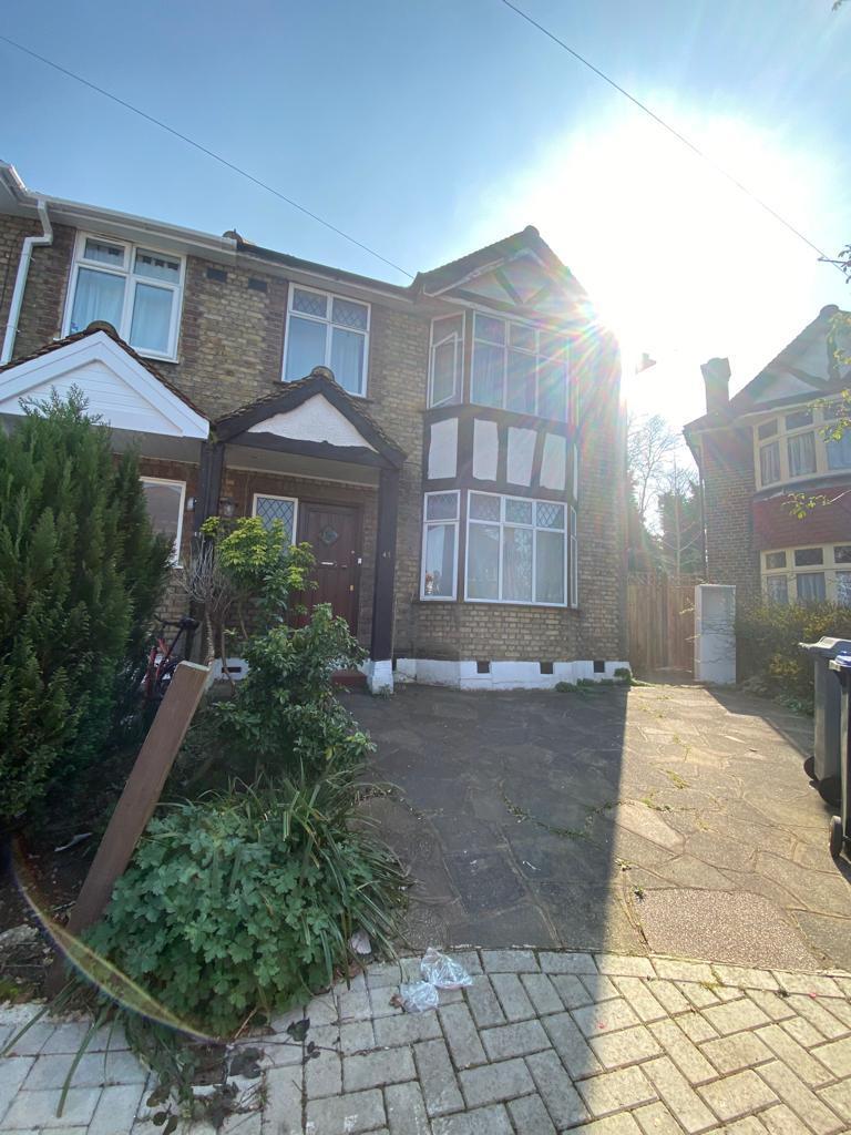 Pettsgrove Avenue, Wembley HA0 4 bed semi-detached house - £2,250 pcm ...