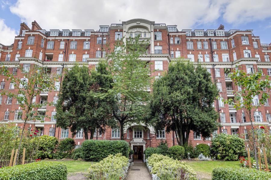 CLIVE COURT, W9 2 bed flat - £975,000