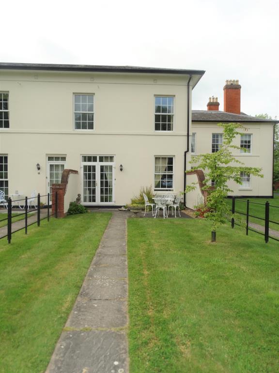 Oxon Hall Holyhead Road, Bicton, Shrewsbury, Shropshire, SY3 8BW 1 bed ...