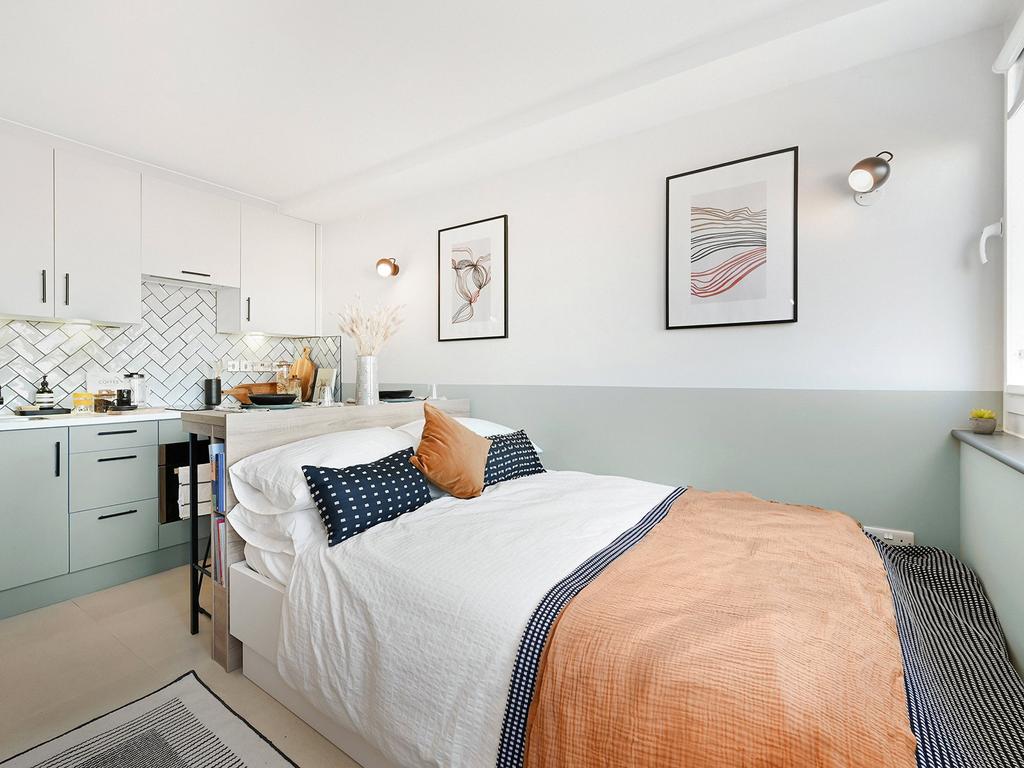 UNCLE Stockwell, 60 Courland Grove, SW8 Studio - £1,400 pcm (£323 pw)