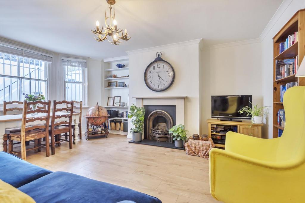 Comeragh Road, West Kensington 1 bed flat - £520,000