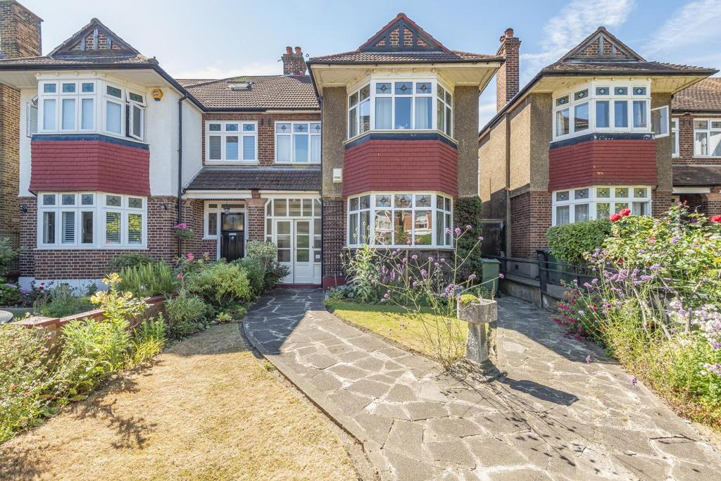 Chestnut Road, West Dulwich 3 bed semi-detached house - £1,100,000