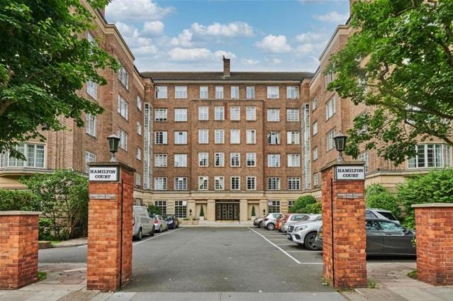 Hamilton Court, London 3 bed flat - £2,950 pcm (£681 pw)