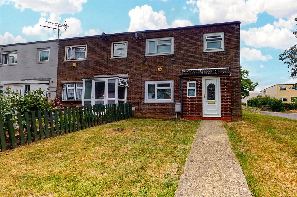 Swanstead, Vange, Basildon, SS16 3 bed end of terrace house - £260,000