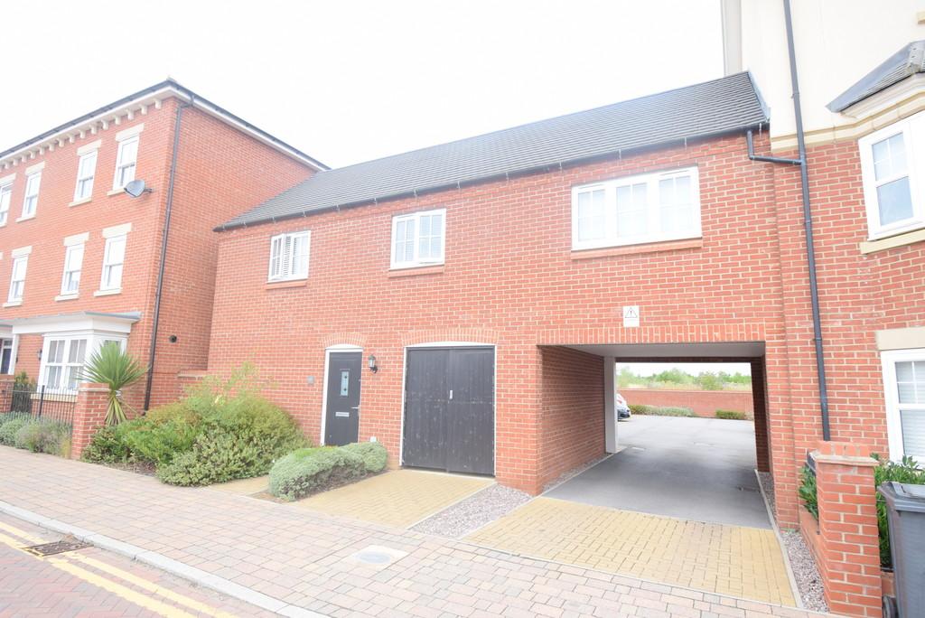 Saxon Way, Great Denham MK40 2 bed terraced house - £1,100 pcm (£254 pw)