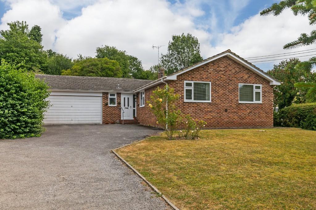 Springvale Road, Winchester, SO23 3 bed detached bungalow - £650,000