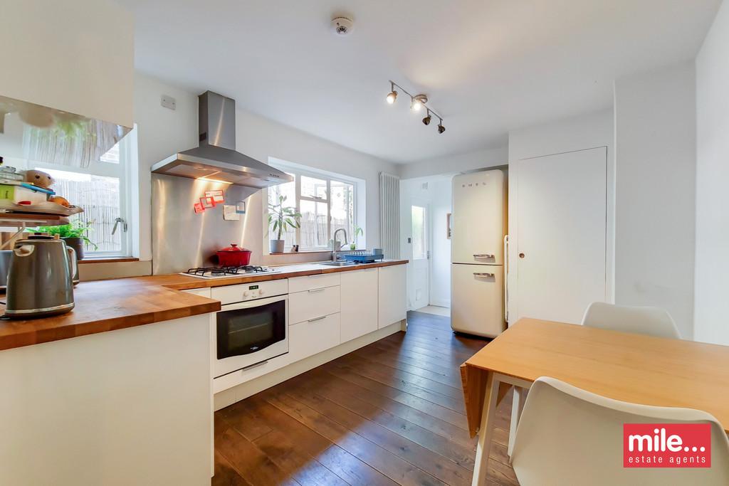 Ilbert Street, London W10 1 bed ground floor flat for sale - £490,000