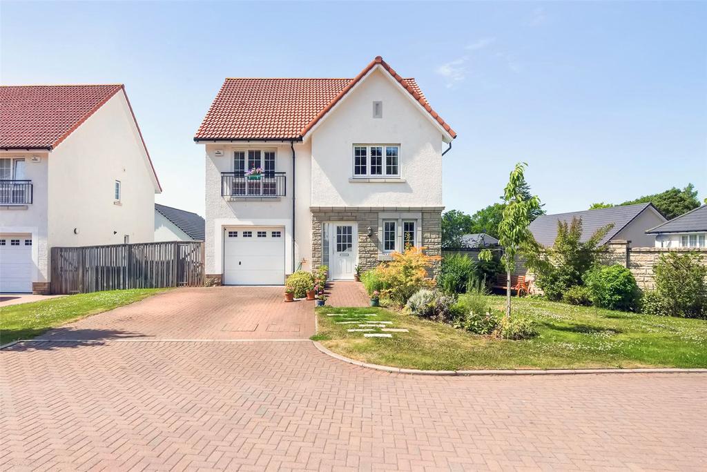 10 Willowgate Drive, Perth, PH2 5 bed detached house - £470,000