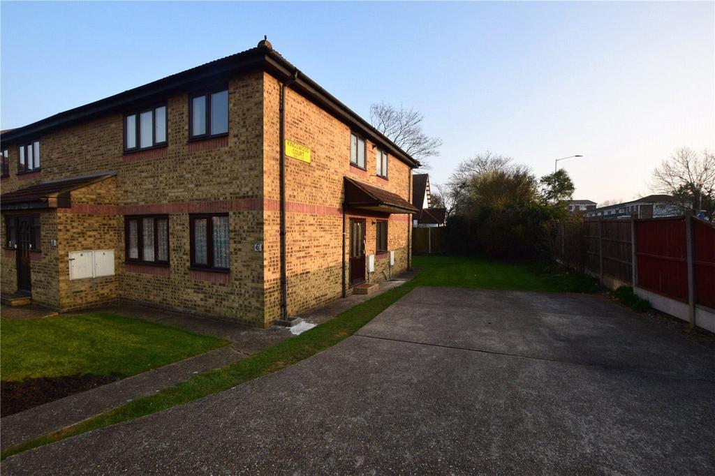 Clay Hill Road, Basildon, SS16 2 bed apartment - £200,000
