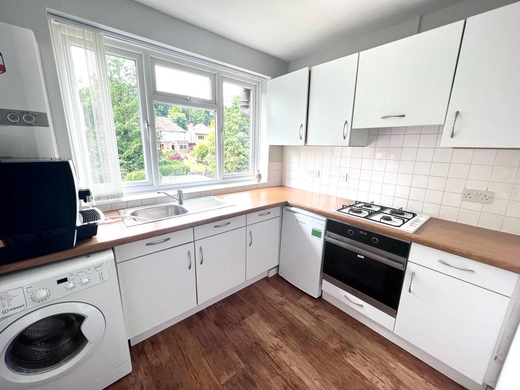Chapel View, South Croydon 2 bed maisonette to rent - £1,449 pcm (£334 pw)