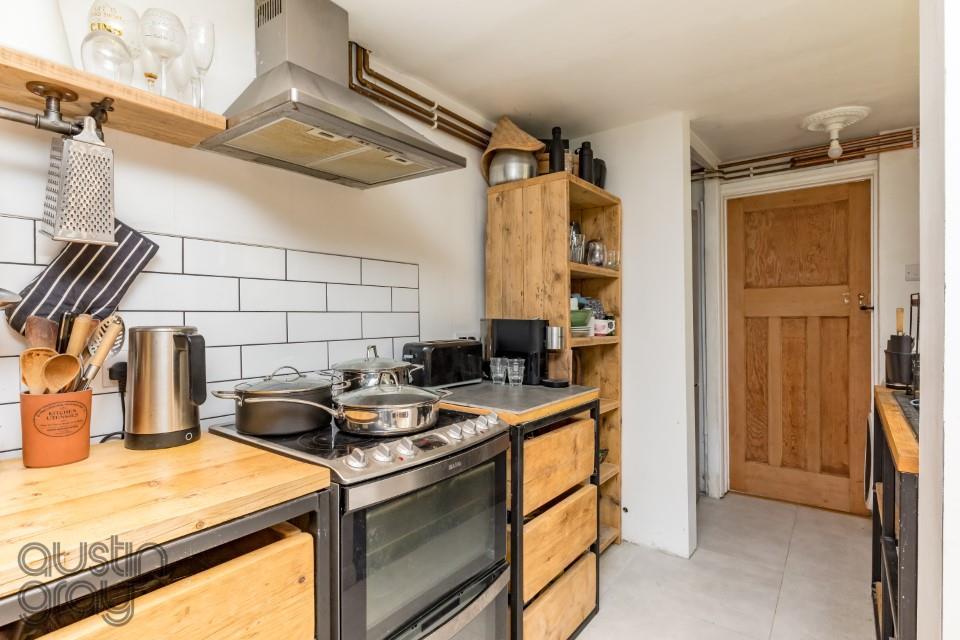 Chatham Place, Brighton 1 bed flat - £350,000