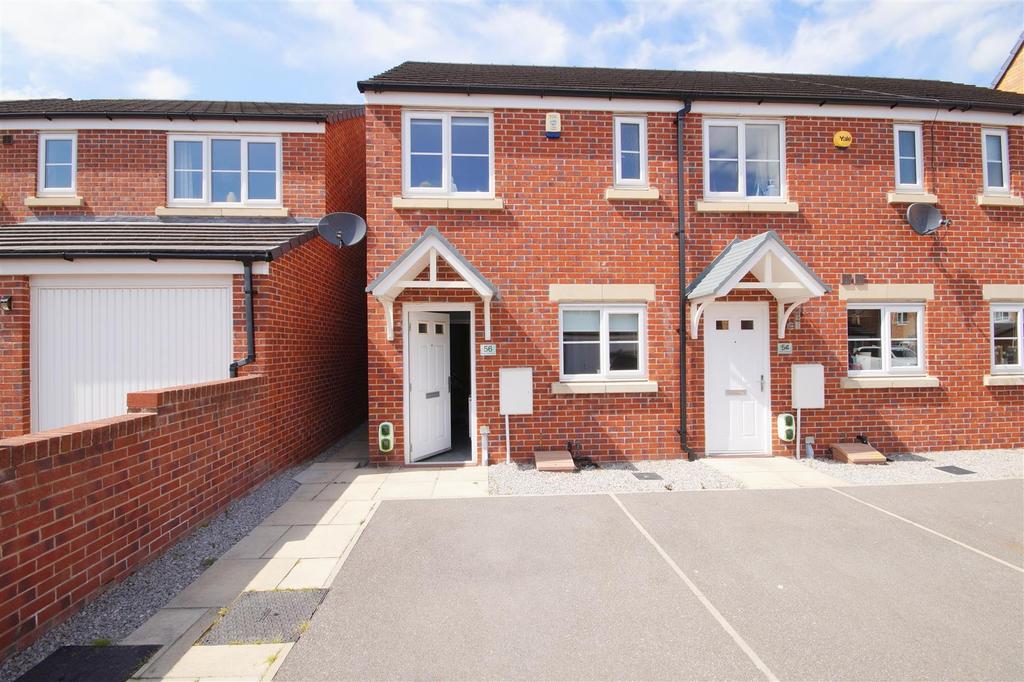 Harley Head Avenue Lightcliffe 2 bed end of terrace house - £195,000