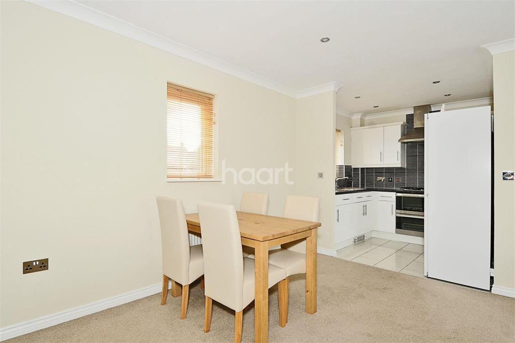Poethlyn Drive, Costessey 2 bed flat - £625 pcm (£144 pw)