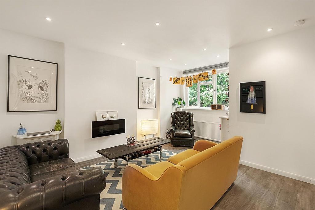 Waldenshaw Road, SE23 1 bed flat - £450,000