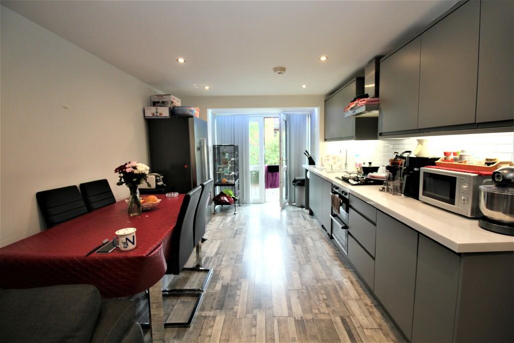 Ashburne House, Oxford Place, Manchester 3 bed flat - £200,000