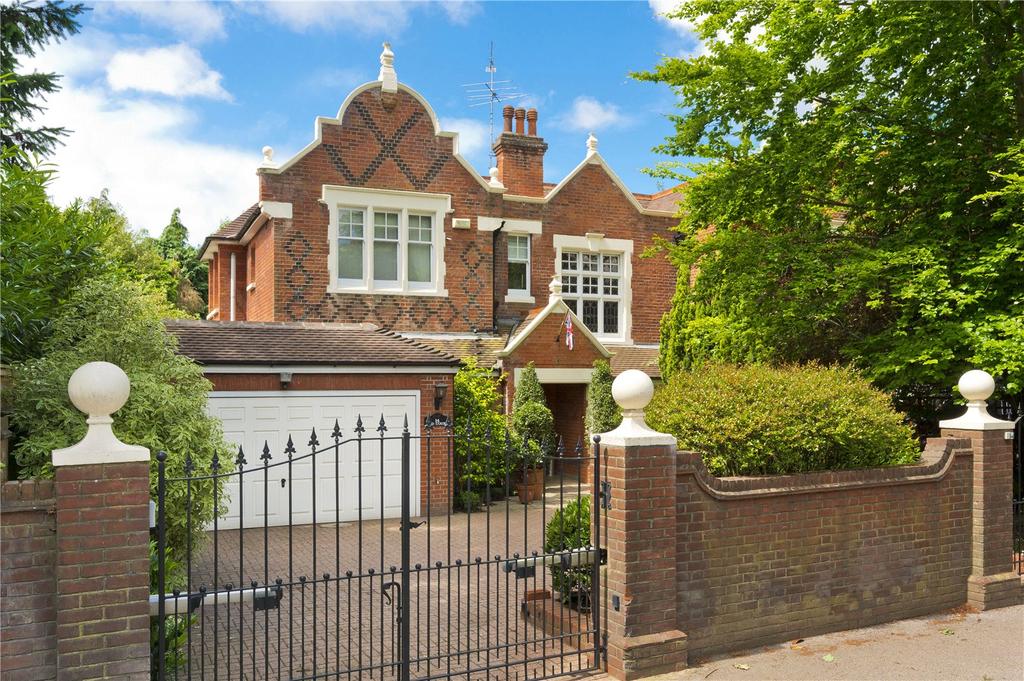 Heath Road, Weybridge, Surrey, KT13 4 bed semi-detached house - £1,750,000