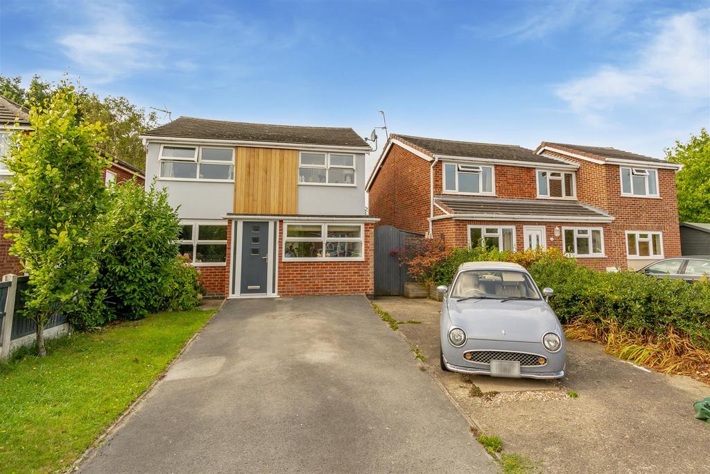 Ruskin Avenue, Long Eaton 3 bed detached house - £325,000