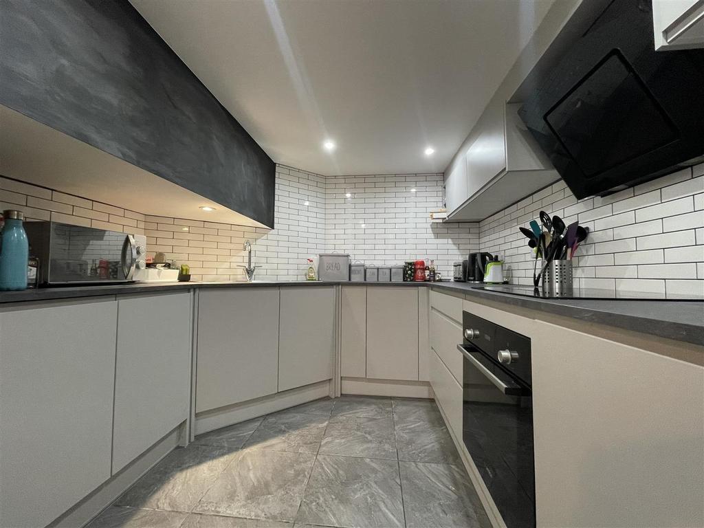 Lancaster 80, 80 Princess Street... 1 bed flat - £200,000
