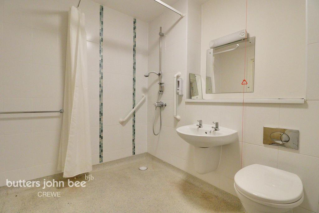 Rose Terrace, Crewe 2 bed apartment for sale - £86,250