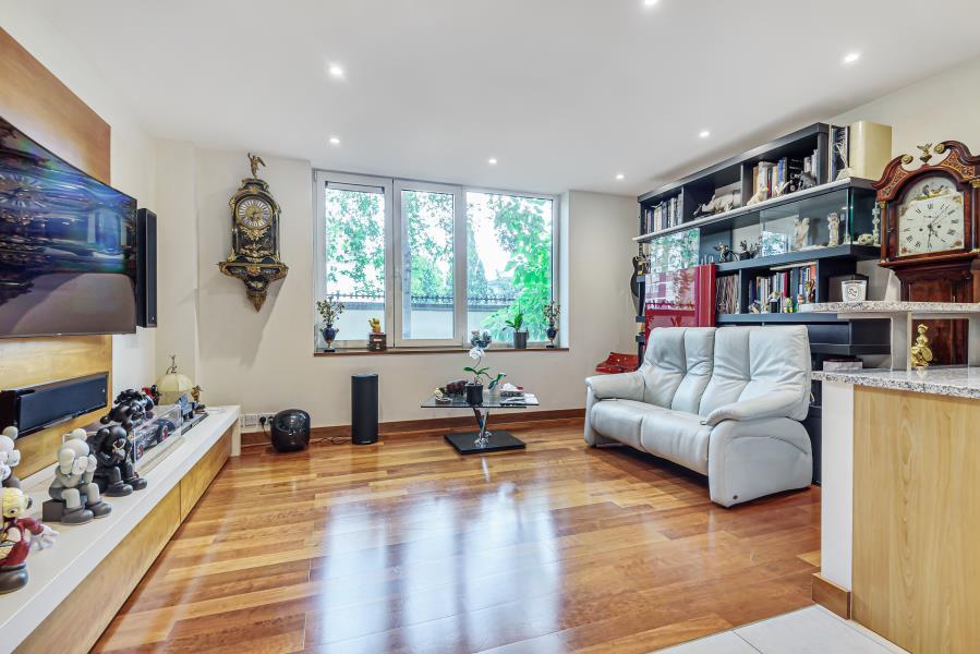 PAVILION APARTMENTS, ST JOHN'S WOOD... 1 bed flat - £715,000