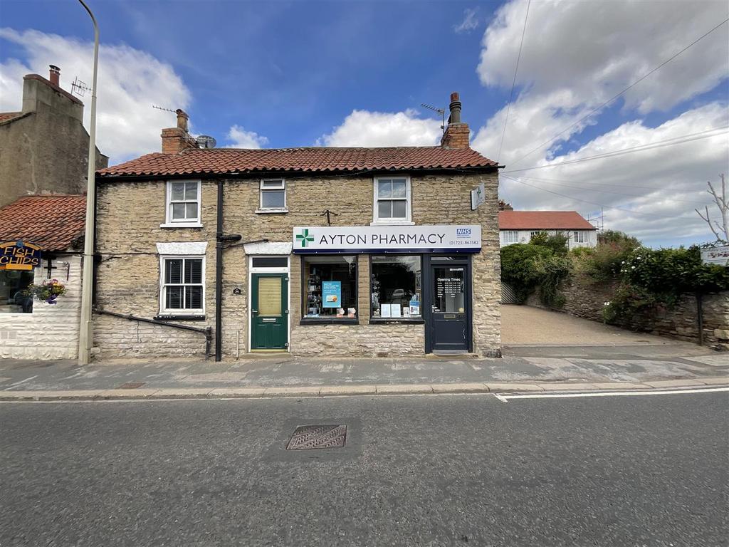 Main Street, East Ayton, Scarborough 6 bed house - £390,000