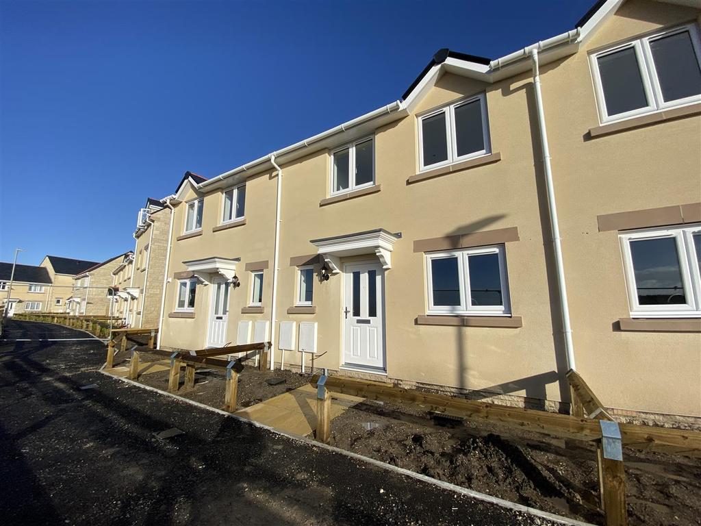 The Windmills, Easton, Portland 2 bed terraced house - £280,000