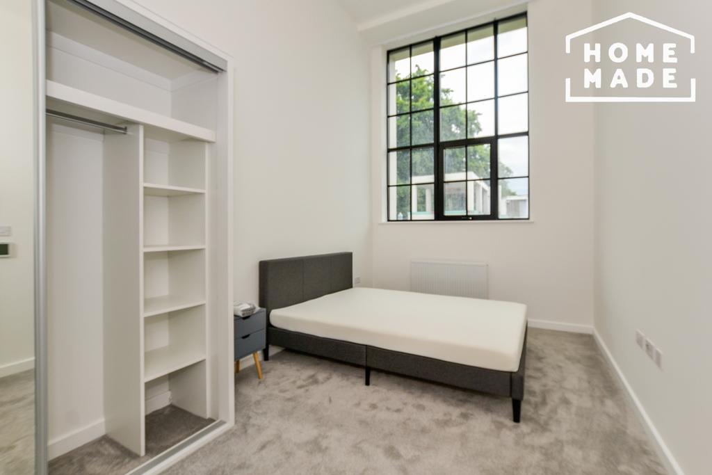 Truscon House, Carnation gardens, 2 bed flat - £1,550 pcm (£358 pw)