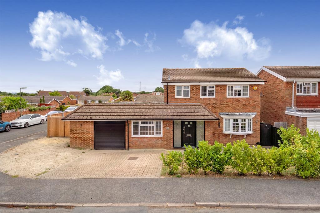 The Cravens, Smallfield, Horley, RH6 3 bed detached house - £550,000