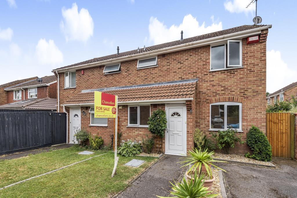 Thatcham, Berkshire, RG19 1 bed semi-detached house - £250,000