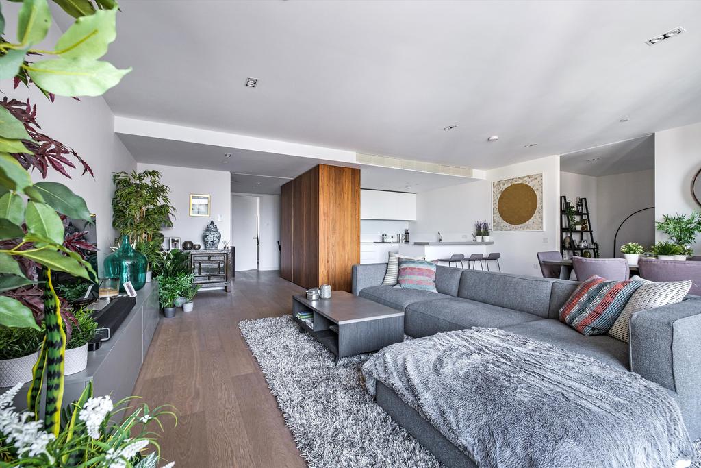 Handyside Street, King's Cross... 3 bed flat - £8,450 pcm (£1,950 pw)