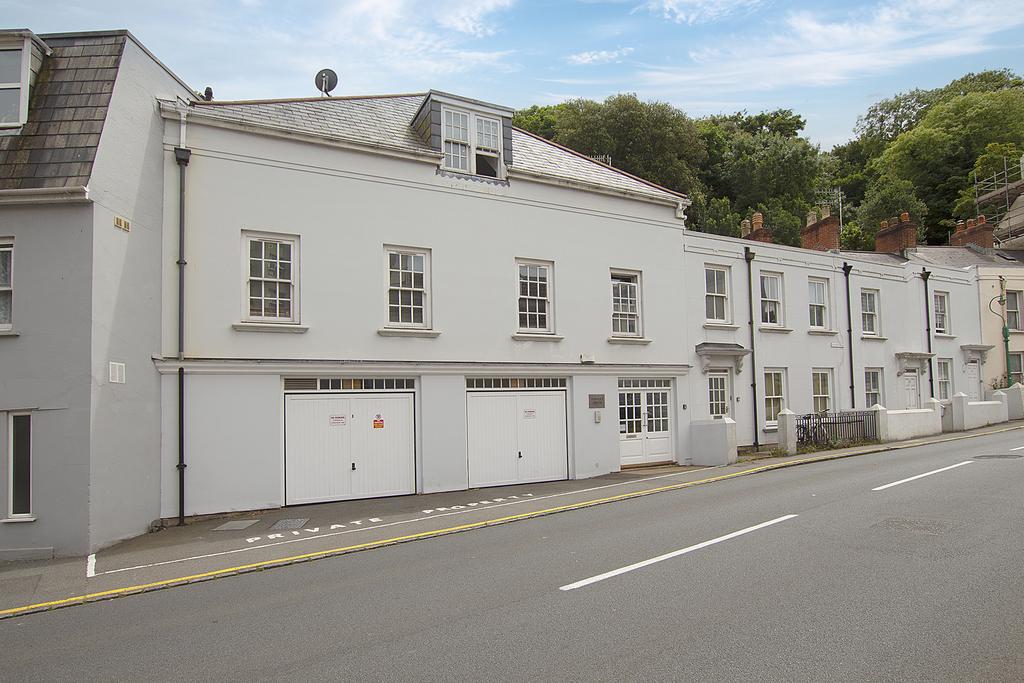 La Charroterie, St Peter Port, Guernsey, GY1 1 bed apartment - £335,000