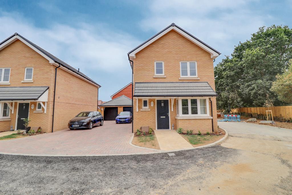 Royal Victoria Grange, Netley 3 bed detached house - £425,000