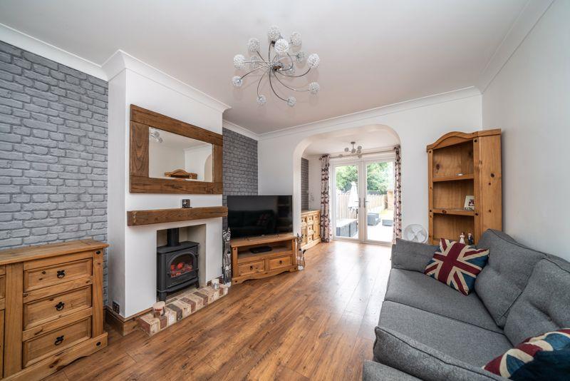 Front Street, Slip End 3 bed semi-detached house - £450,000